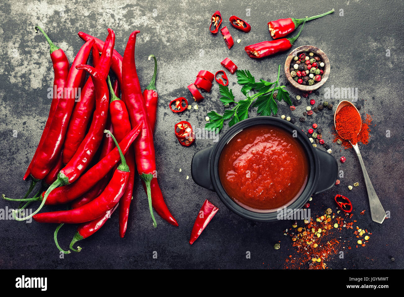 Chili sauce recipe hi-res stock photography and images - Alamy