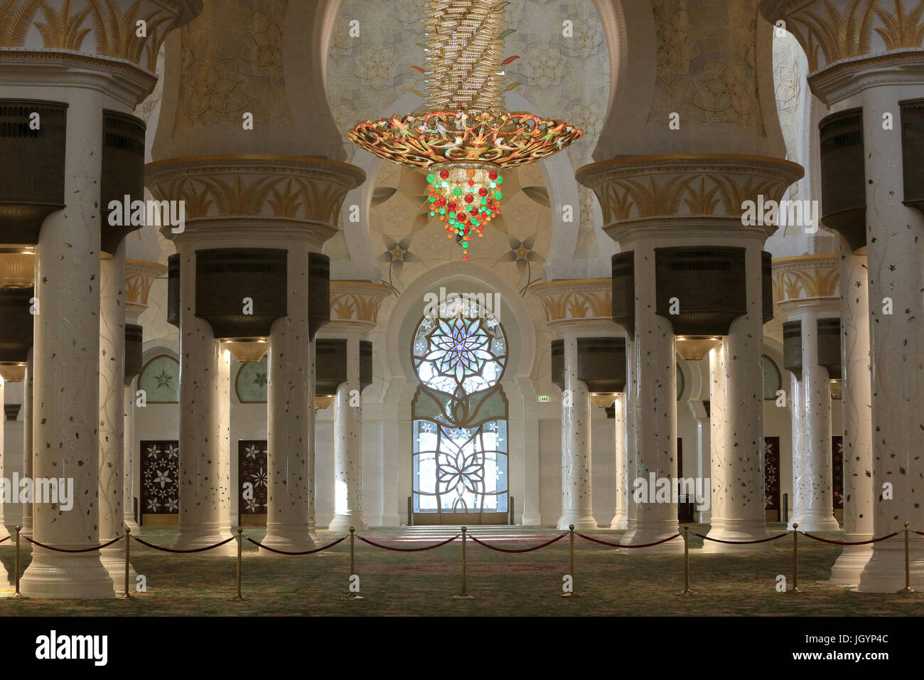 Abu dhabi mosquee hi-res stock photography and images - Alamy