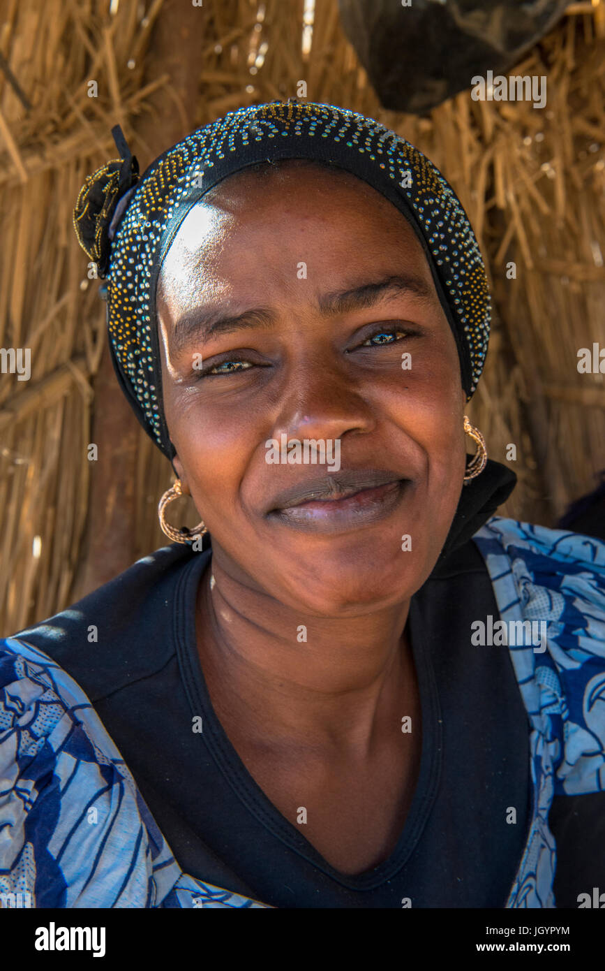 Senegal african woman hi-res stock photography and images - Alamy