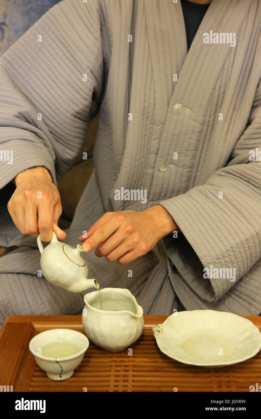 Buddhist temple ritual hi-res stock photography and images - Alamy