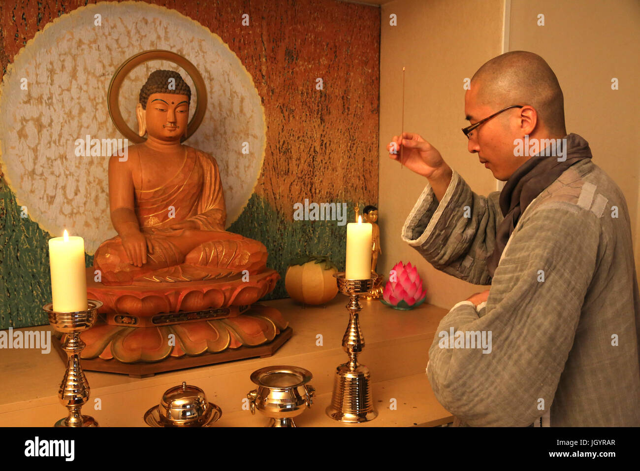 Korean buddhist monk. France Stock Photo - Alamy
