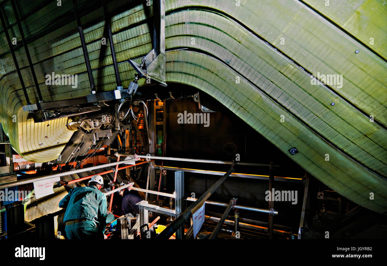 Particle accelerator beam hi-res stock photography and images - Alamy