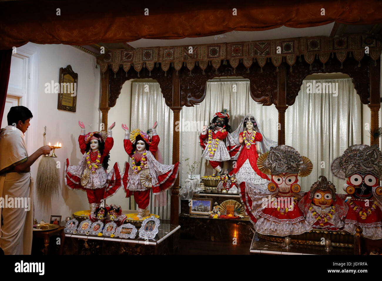 Aarathy ritual in an ISKCON temple. Sarcelles. France Stock Photo - Alamy