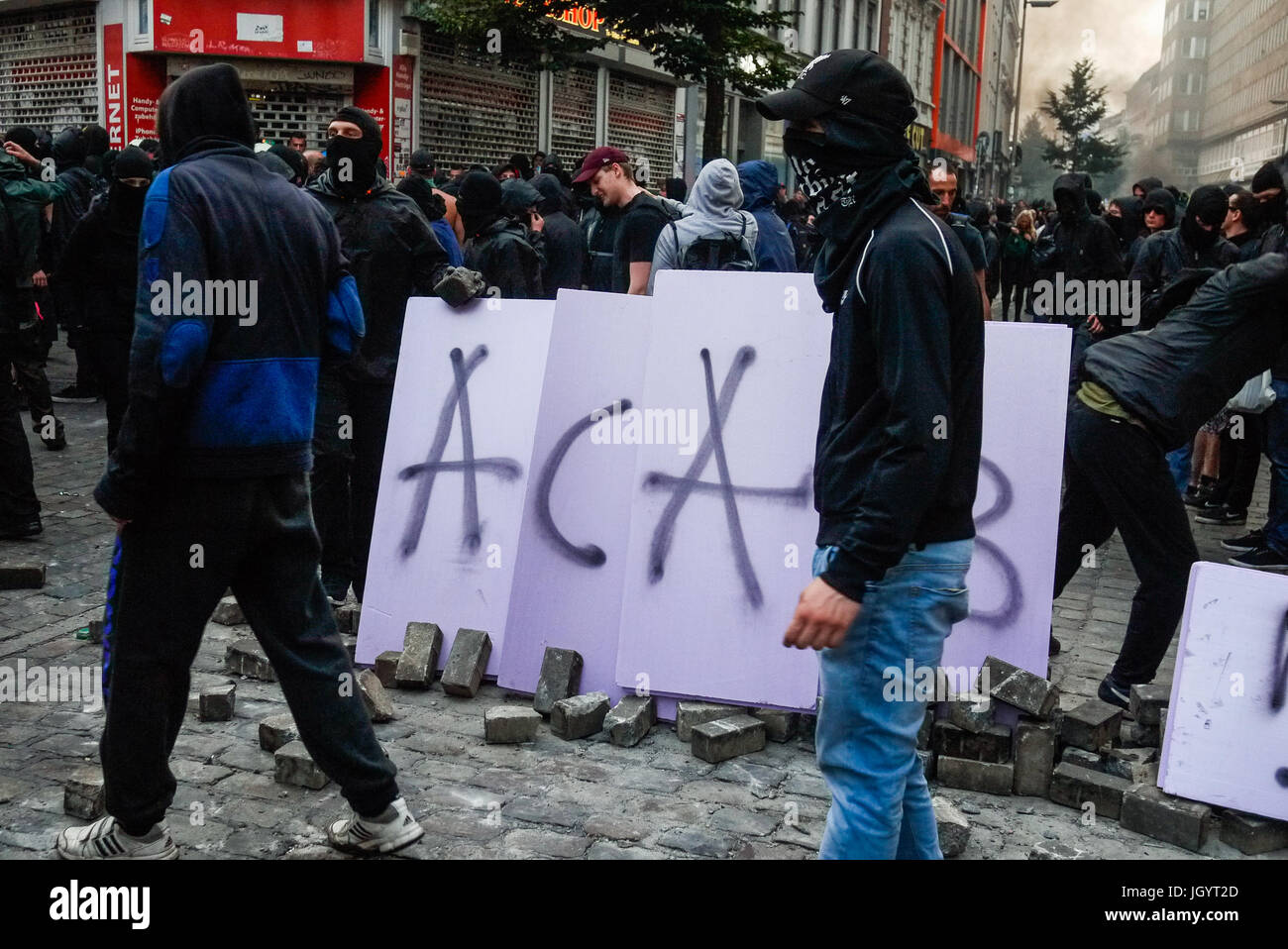 Black block g20 hamburg hi-res stock photography and images - Alamy