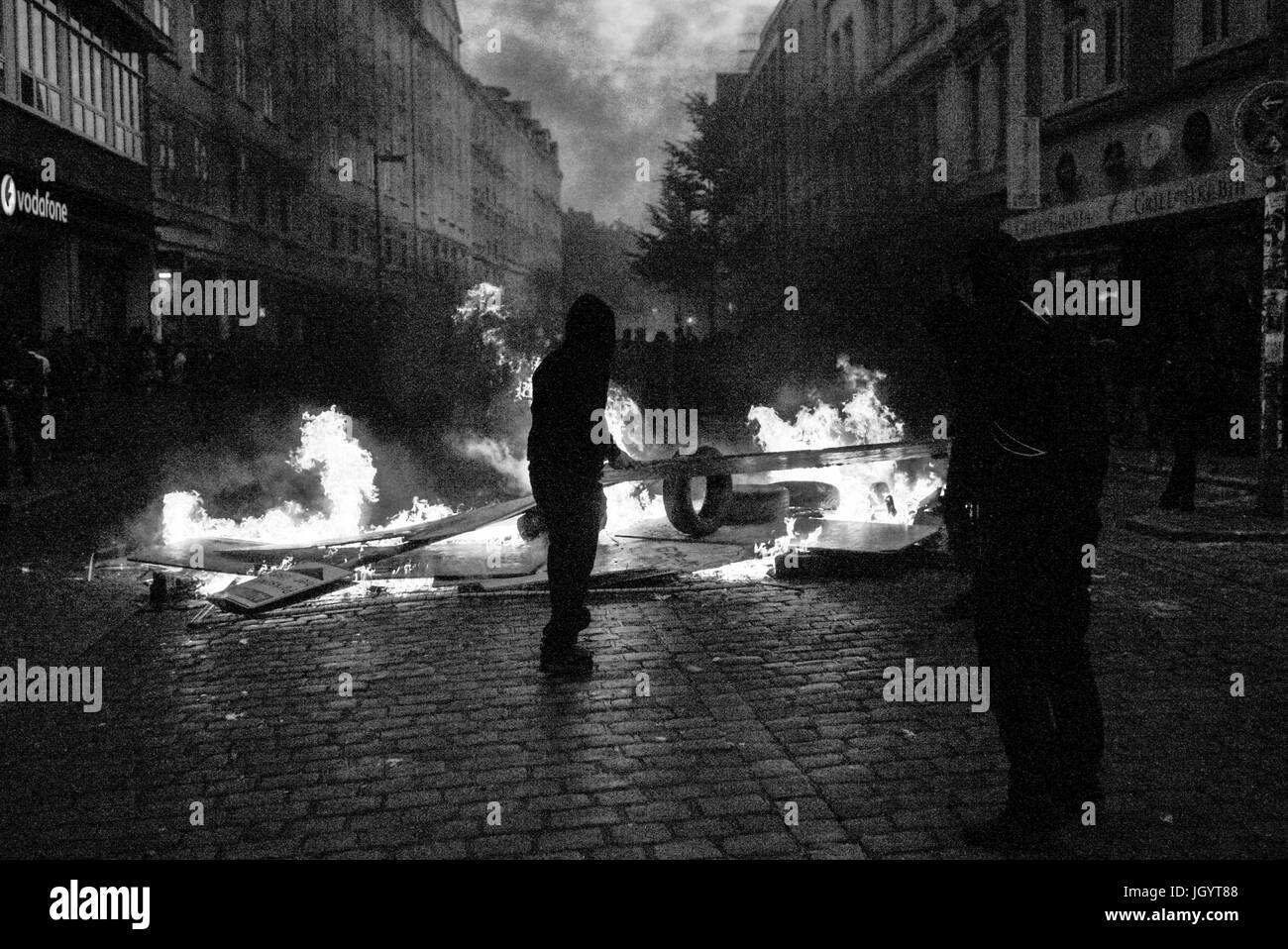 Black block g20 hamburg Black and White Stock Photos & Images - Alamy