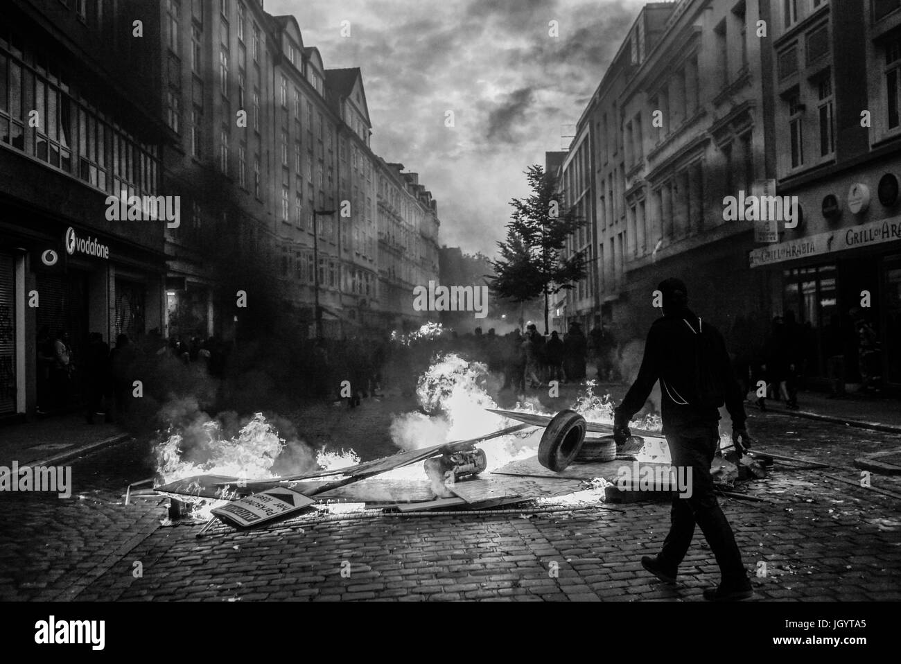 Black block g20 hamburg Black and White Stock Photos & Images - Alamy