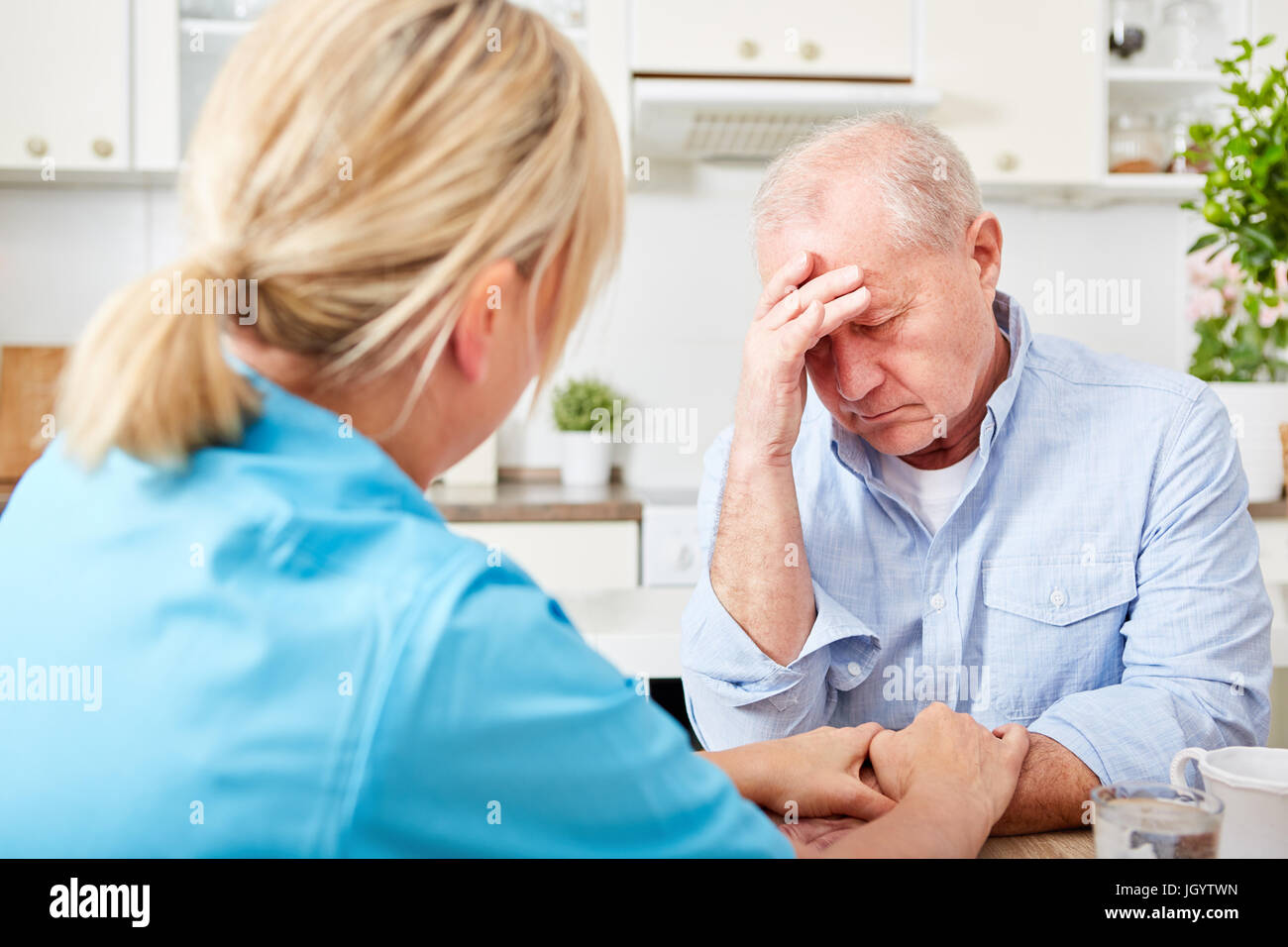 Dementia home nurse hi-res stock photography and images - Alamy
