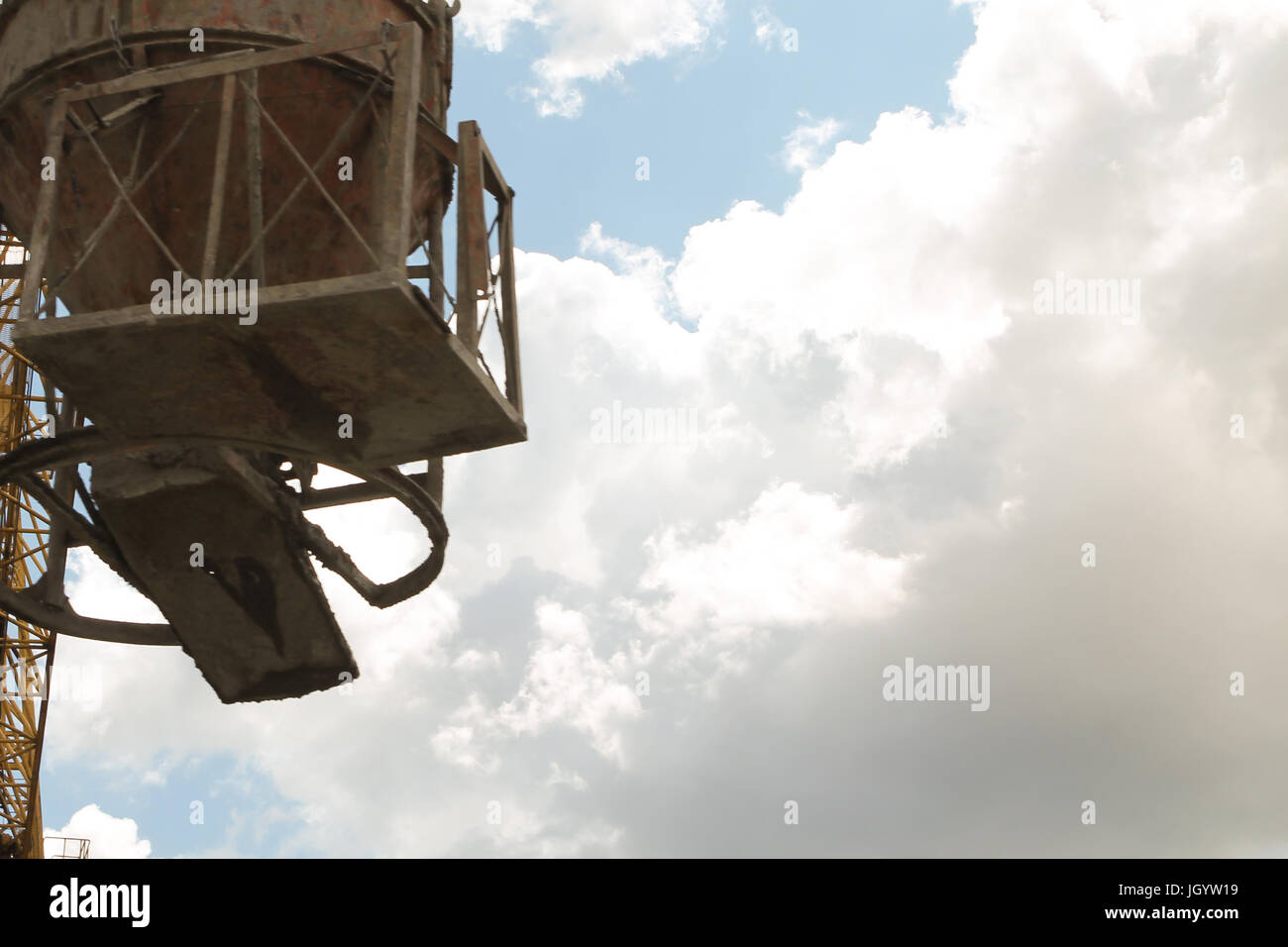 Crane placement hi-res stock photography and images - Alamy