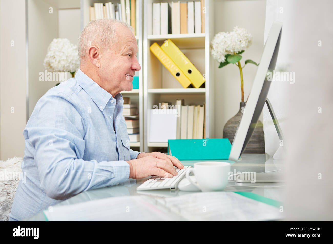 Person computer surfing internet screen hi-res stock photography and ...
