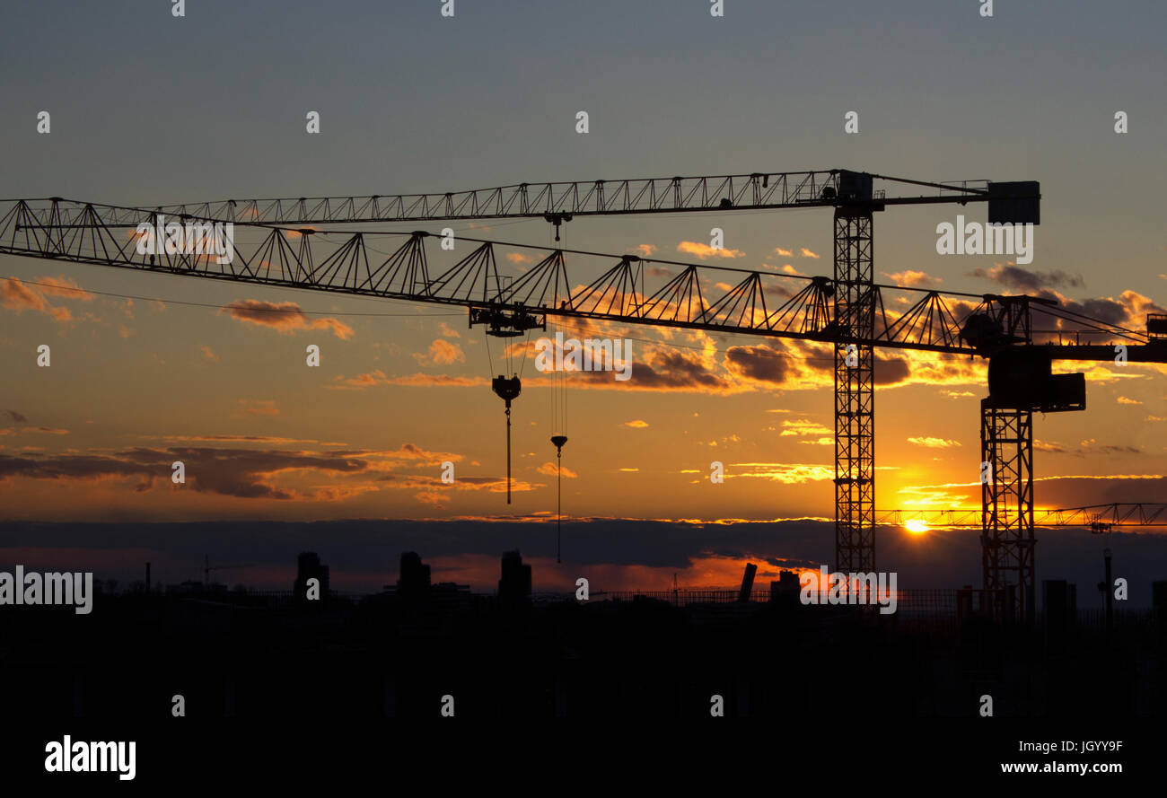 Building with profiles hi-res stock photography and images - Alamy
