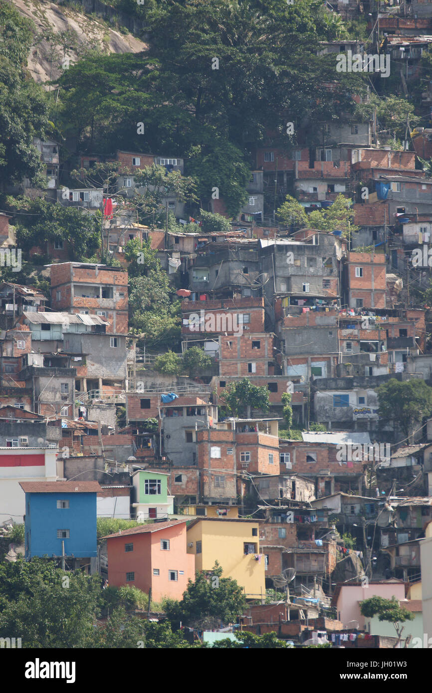 Poor neighborhoods brazil hi-res stock photography and images - Alamy