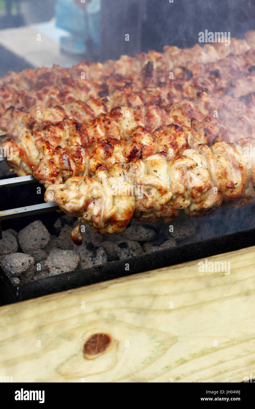 Spit roast chicken hi-res stock photography and images - Alamy