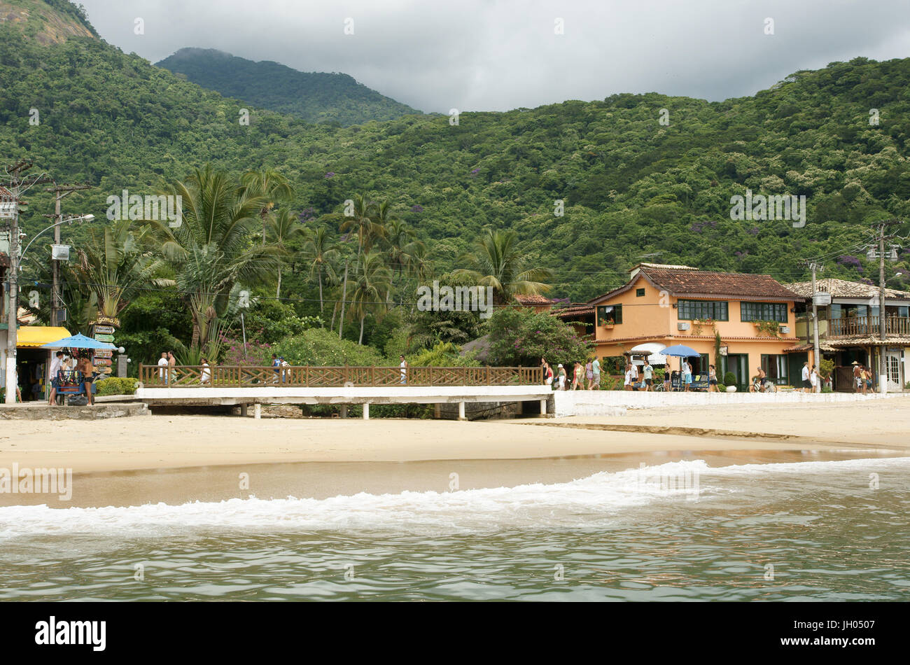 Beach woman ilha grande hi-res stock photography and images - Alamy