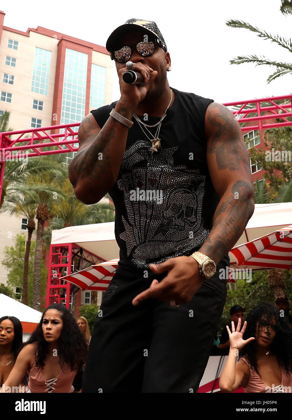 Flo Rida performs live at Flamingo Go Pool Featuring: Flo Rida Where ...