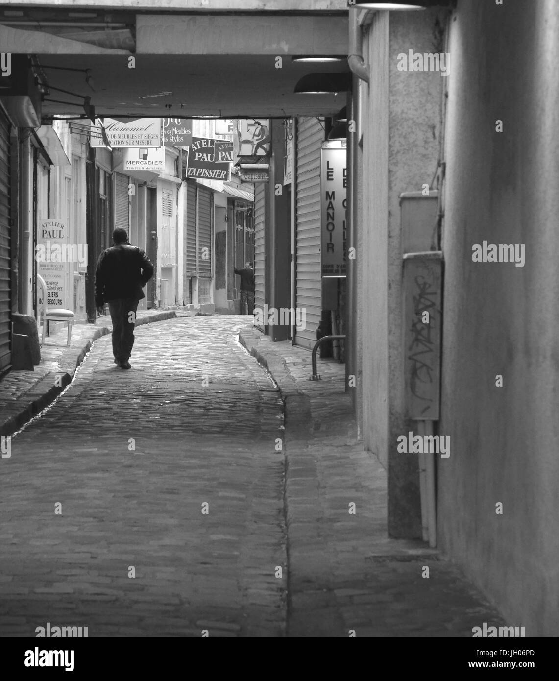 Paris france men in Black and White Stock Photos & Images - Alamy