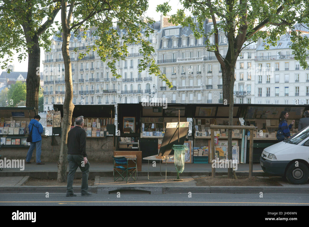 Arrondissement de lhotel de ville hi-res stock photography and images ...