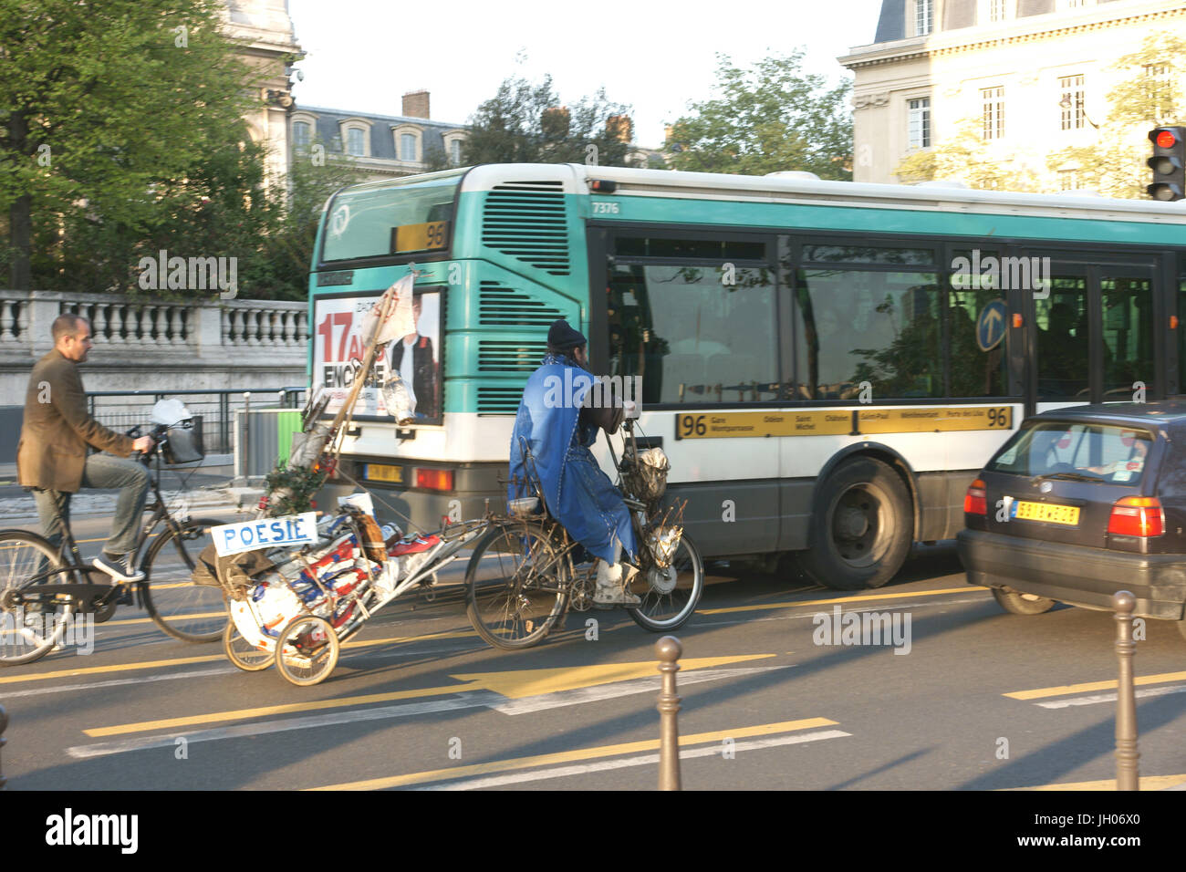 Arrondissement de lhotel de ville hi-res stock photography and images ...