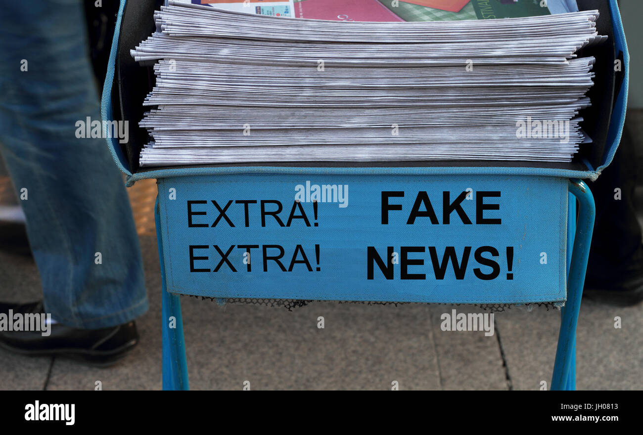 Fake news hi-res stock photography and images - Alamy