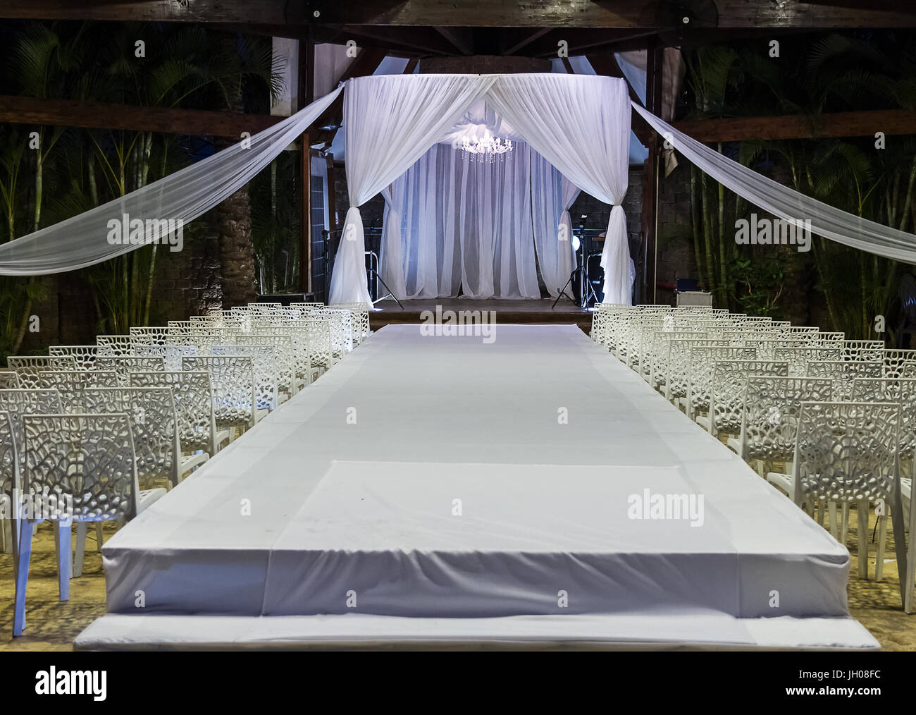 Beautiful photo of the Jewish Hupa , wedding putdoor Stock Photo - Alamy