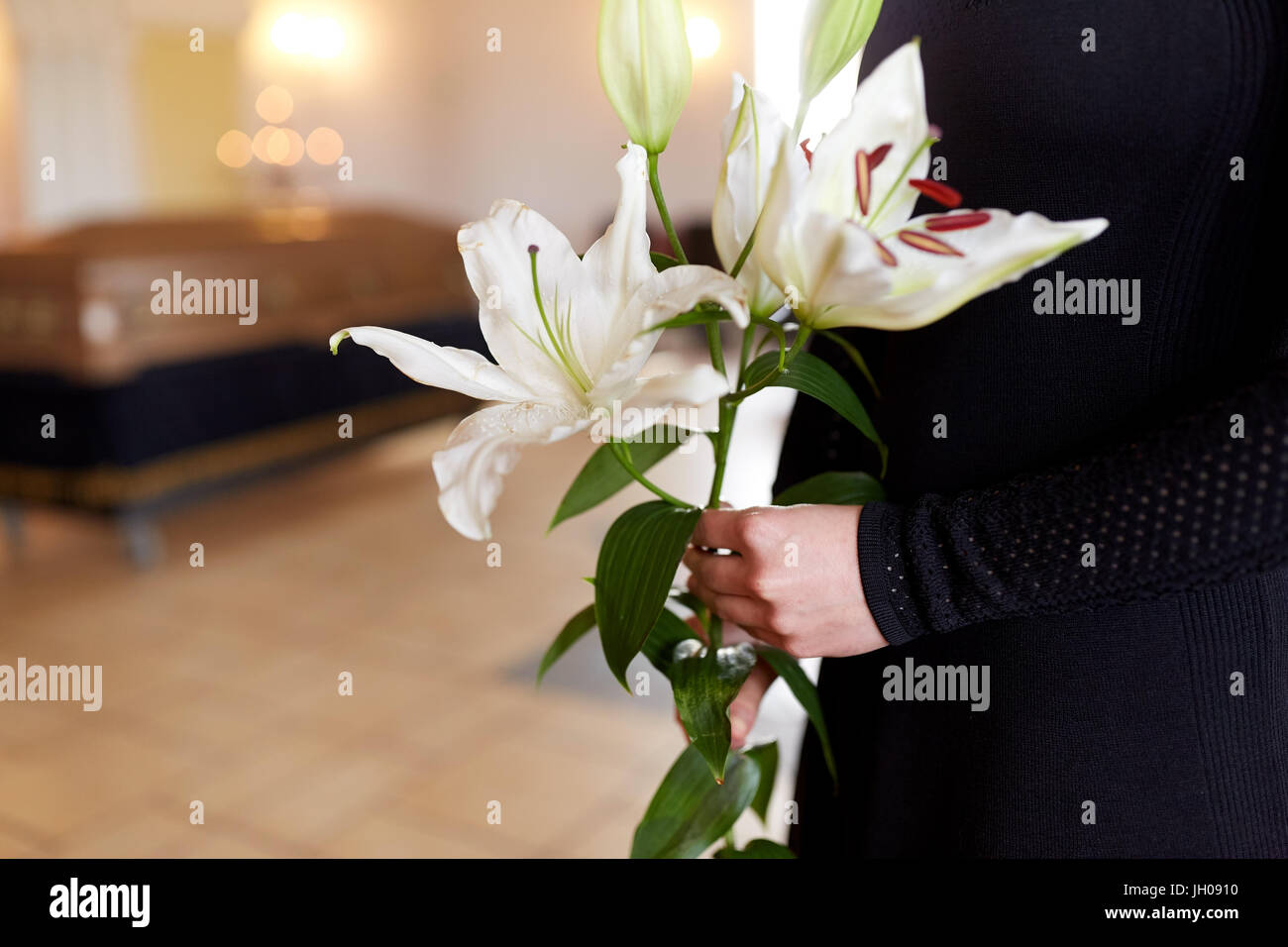 Funeral lily hi-res stock photography and images - Alamy