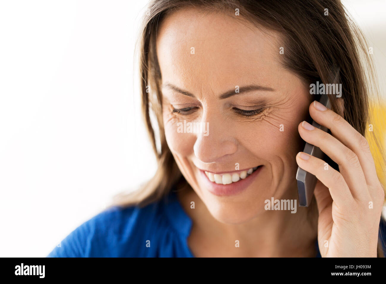 close up of happy woman calling on smartphone Stock Photo - Alamy