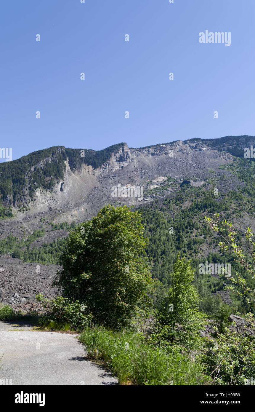 The Hope landslide is the largest landslide recorded in Canada. It ...