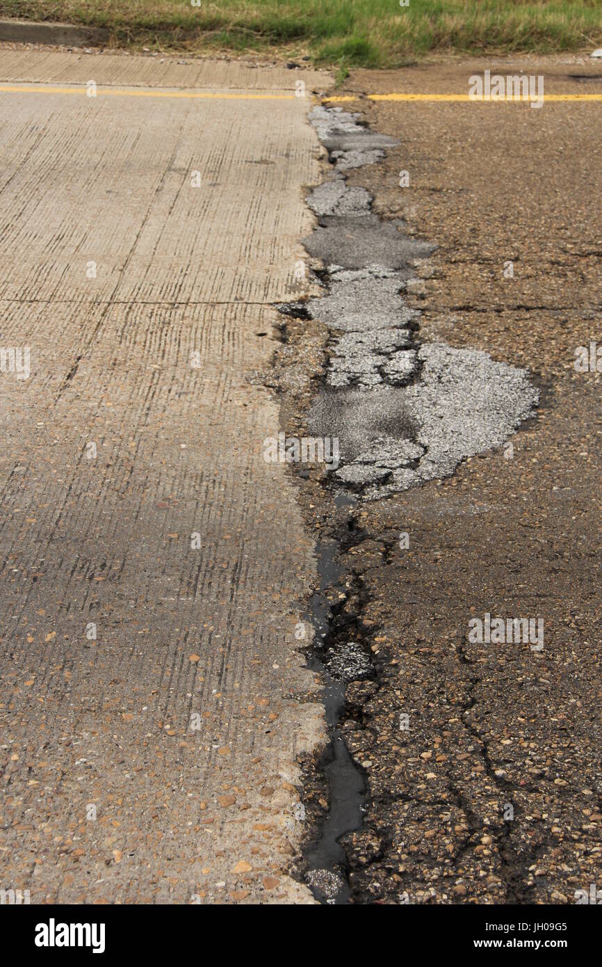 Road Joint Failure Stock Photo - Alamy