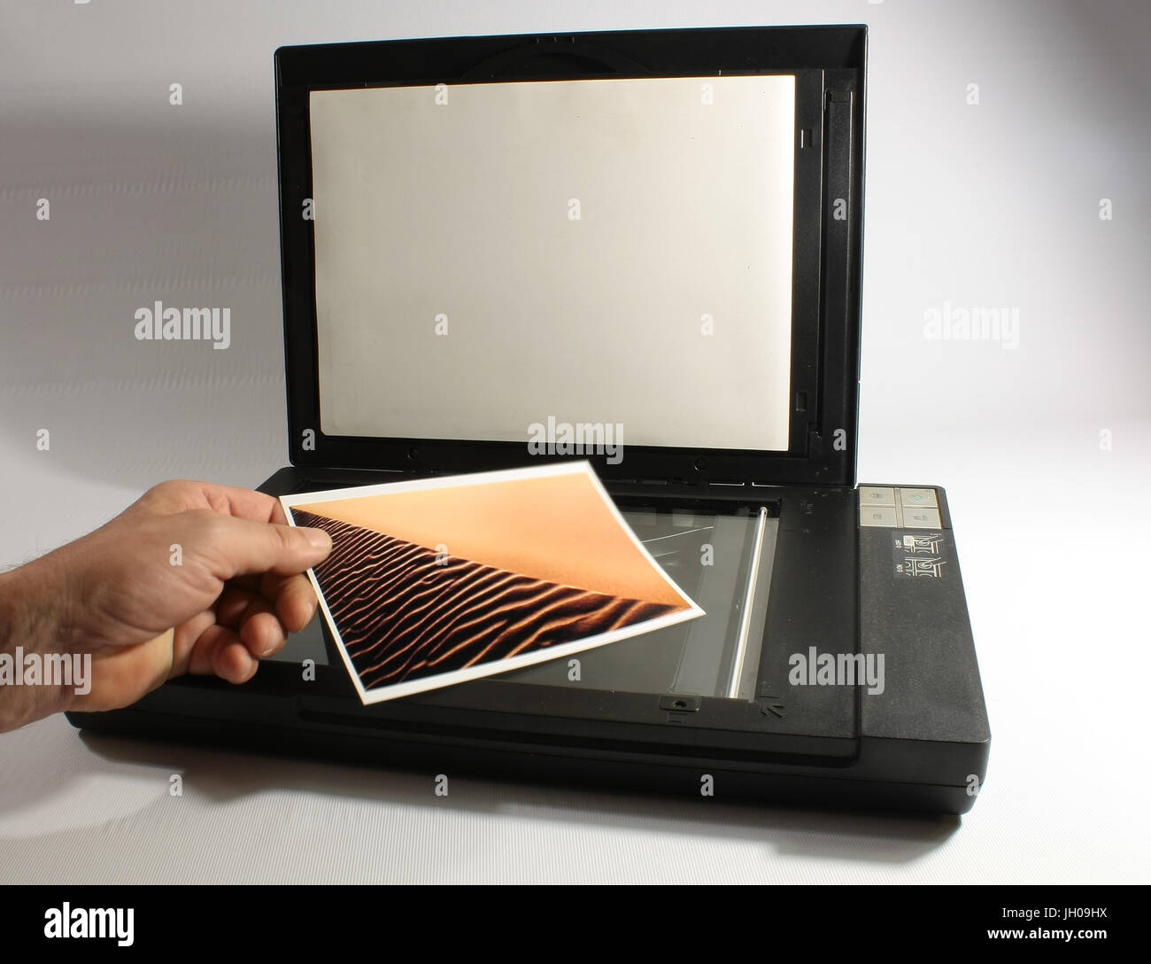 Computer scanners hi-res stock photography and images - Alamy