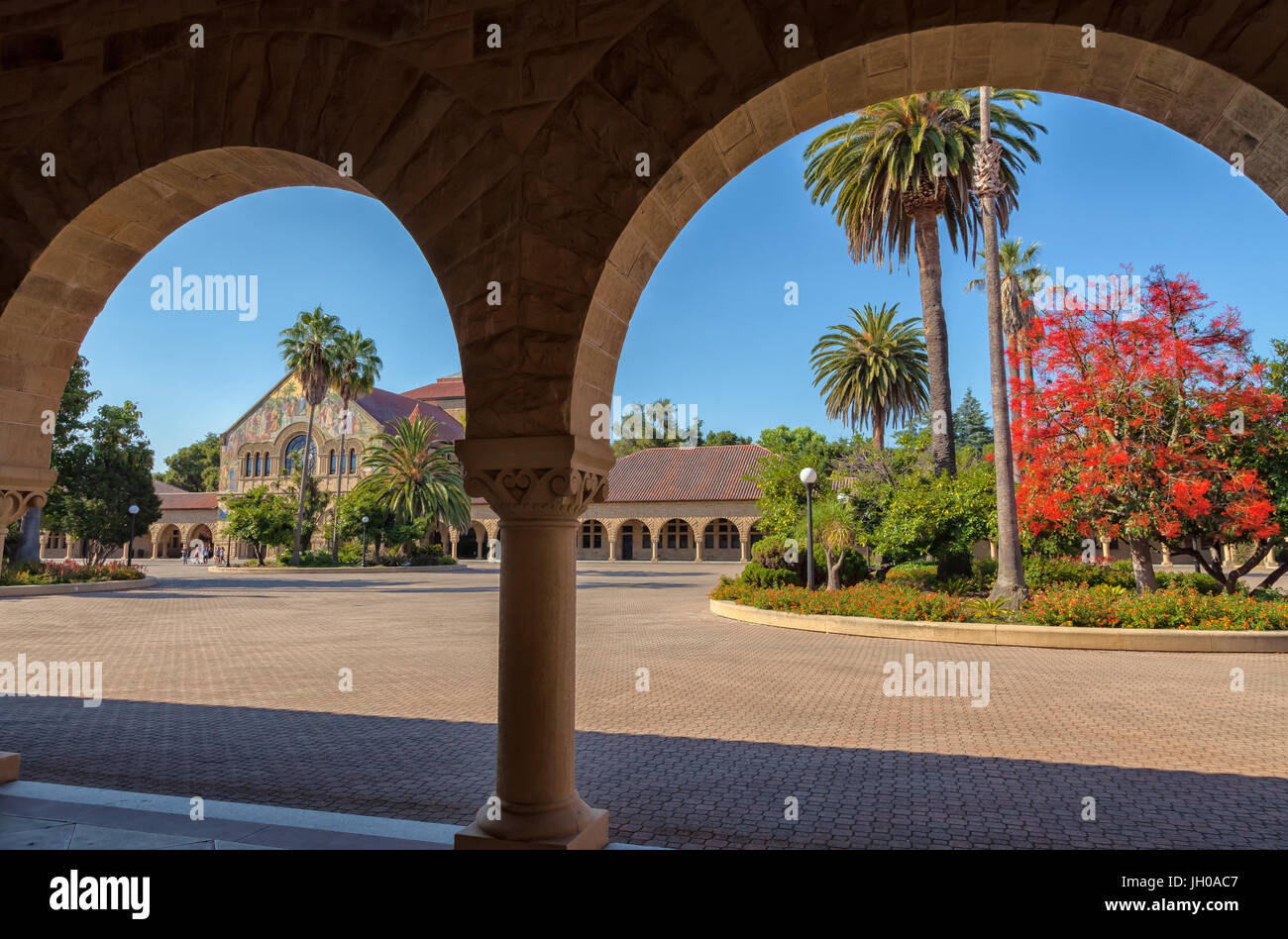 The architectural structures in Stanford University campus in Palo Alto ...