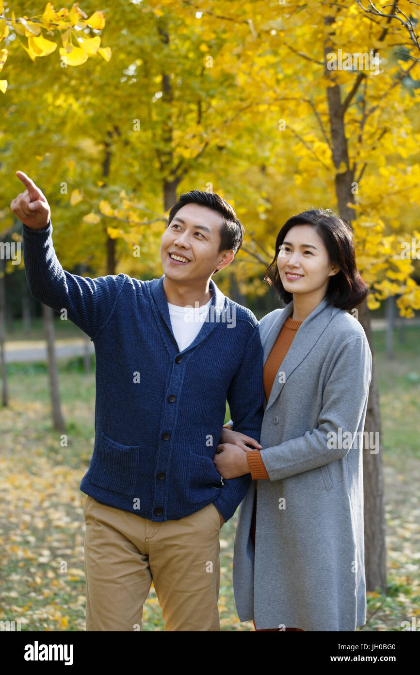 Happy young couple Stock Photo - Alamy