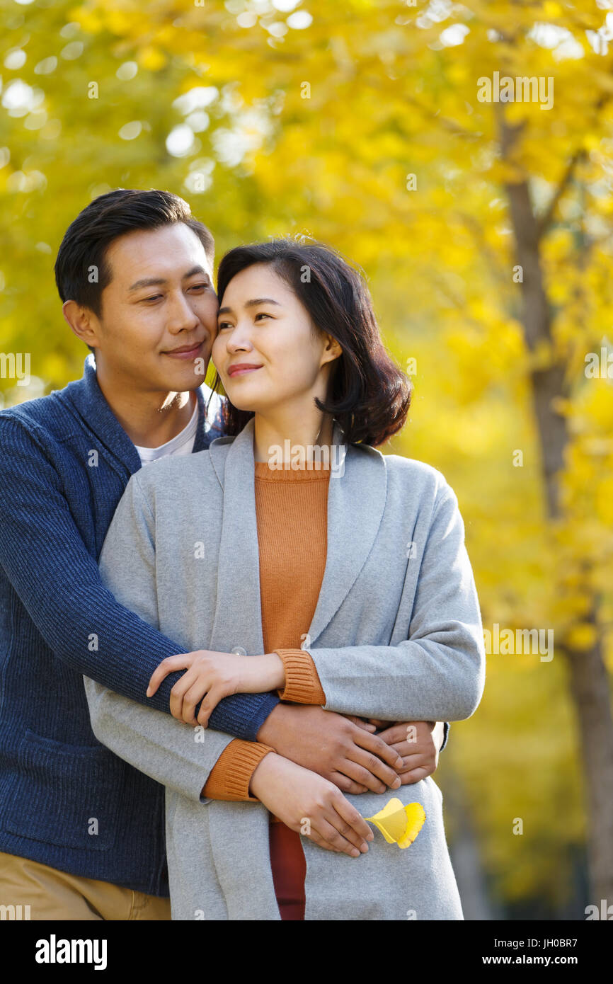 Happy young couple Stock Photo - Alamy