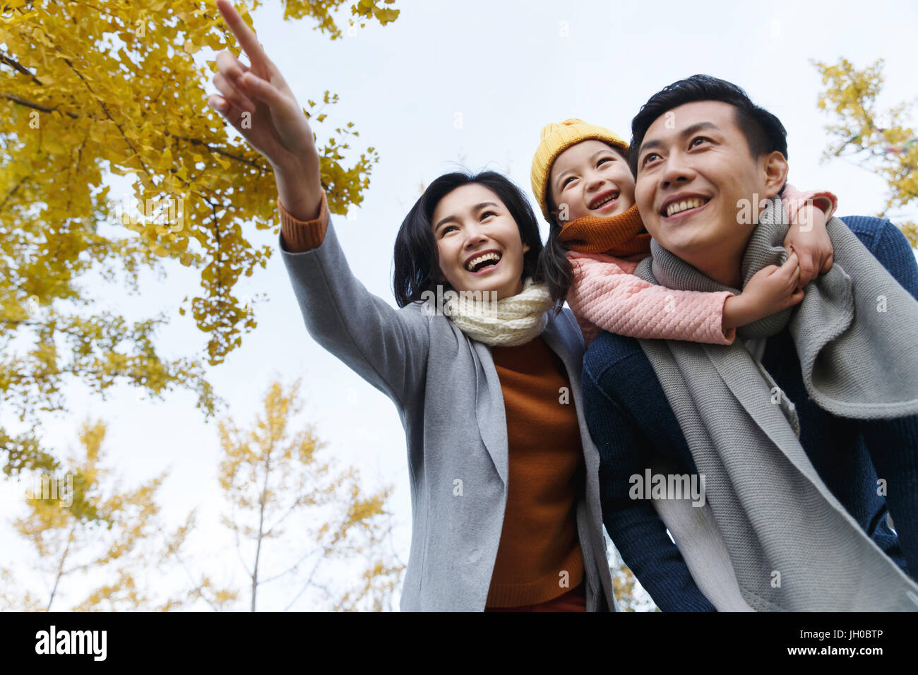Portrait of happy family Stock Photo - Alamy