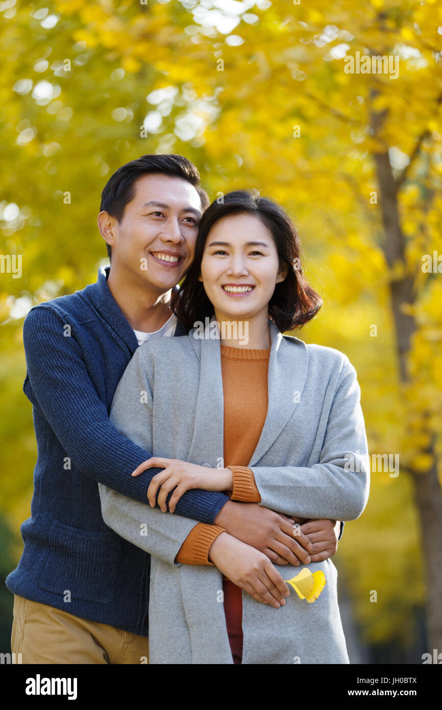Happy young couple Stock Photo - Alamy
