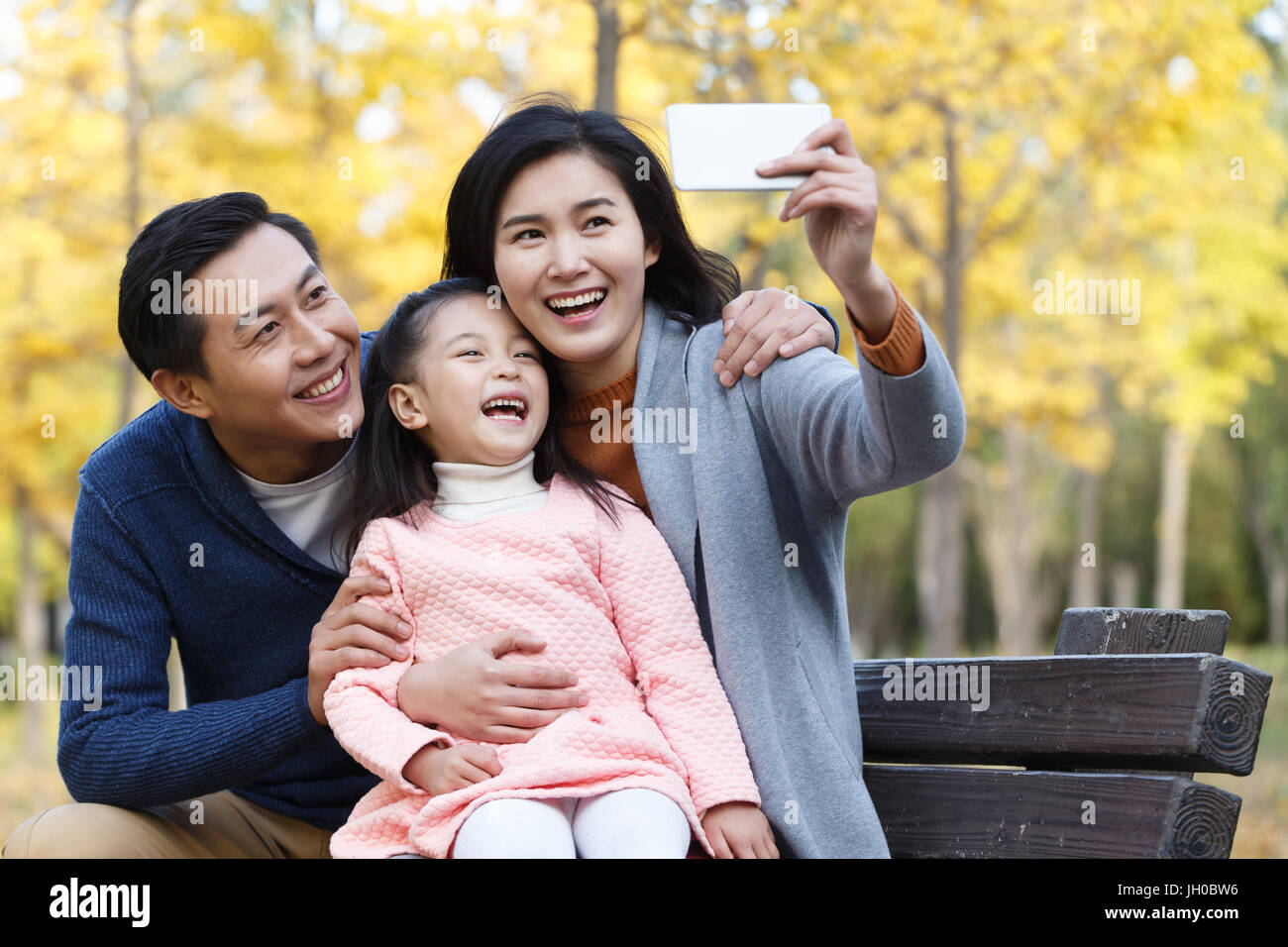 Portrait of happy family Stock Photo - Alamy