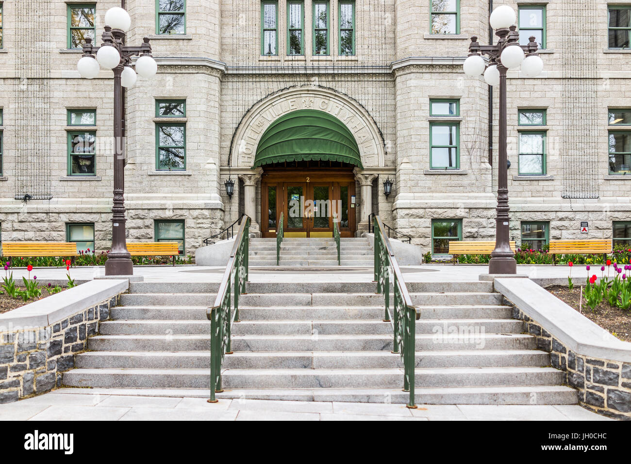 Quebec City, Canada - May 29, 2017: Old town Hotel de Ville City Hall ...