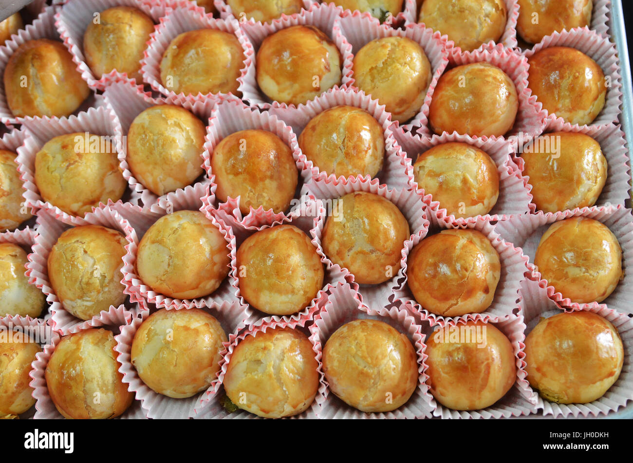 Penang famous local delight Tau Sar Pneah or Green Bean Biscuit Stock ...