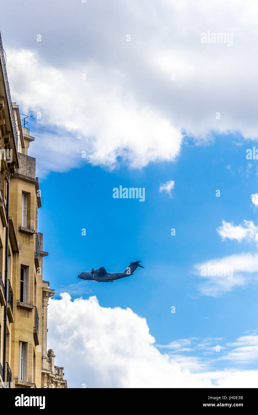 Aircrafts formation hi-res stock photography and images - Alamy