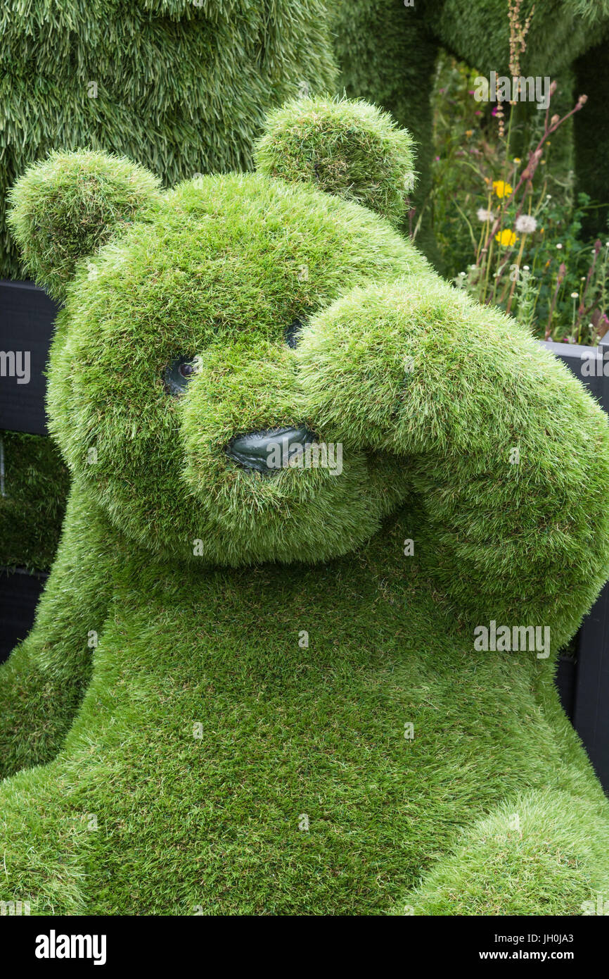 Bashful animal hi-res stock photography and images - Alamy