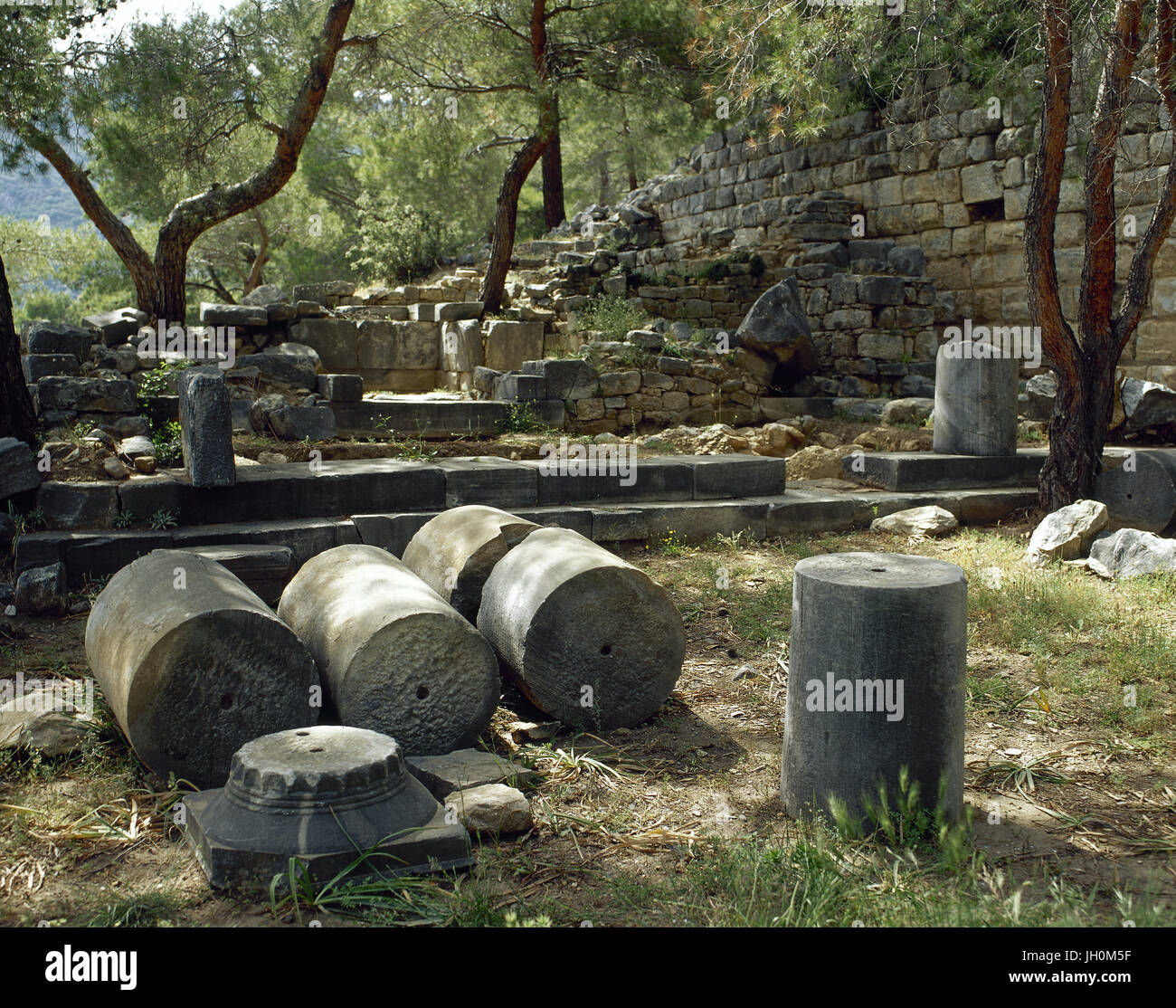 Ancient greek sanctuary hi-res stock photography and images - Alamy