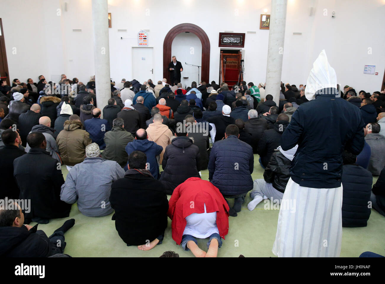 Friday prayer service hi-res stock photography and images - Alamy
