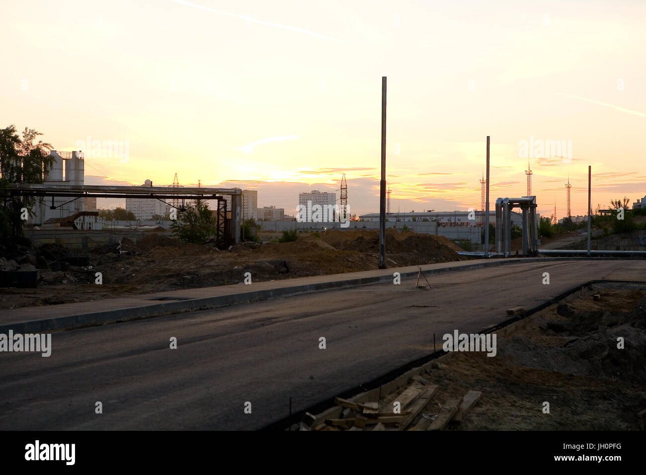 Road lighting masts hi-res stock photography and images - Alamy