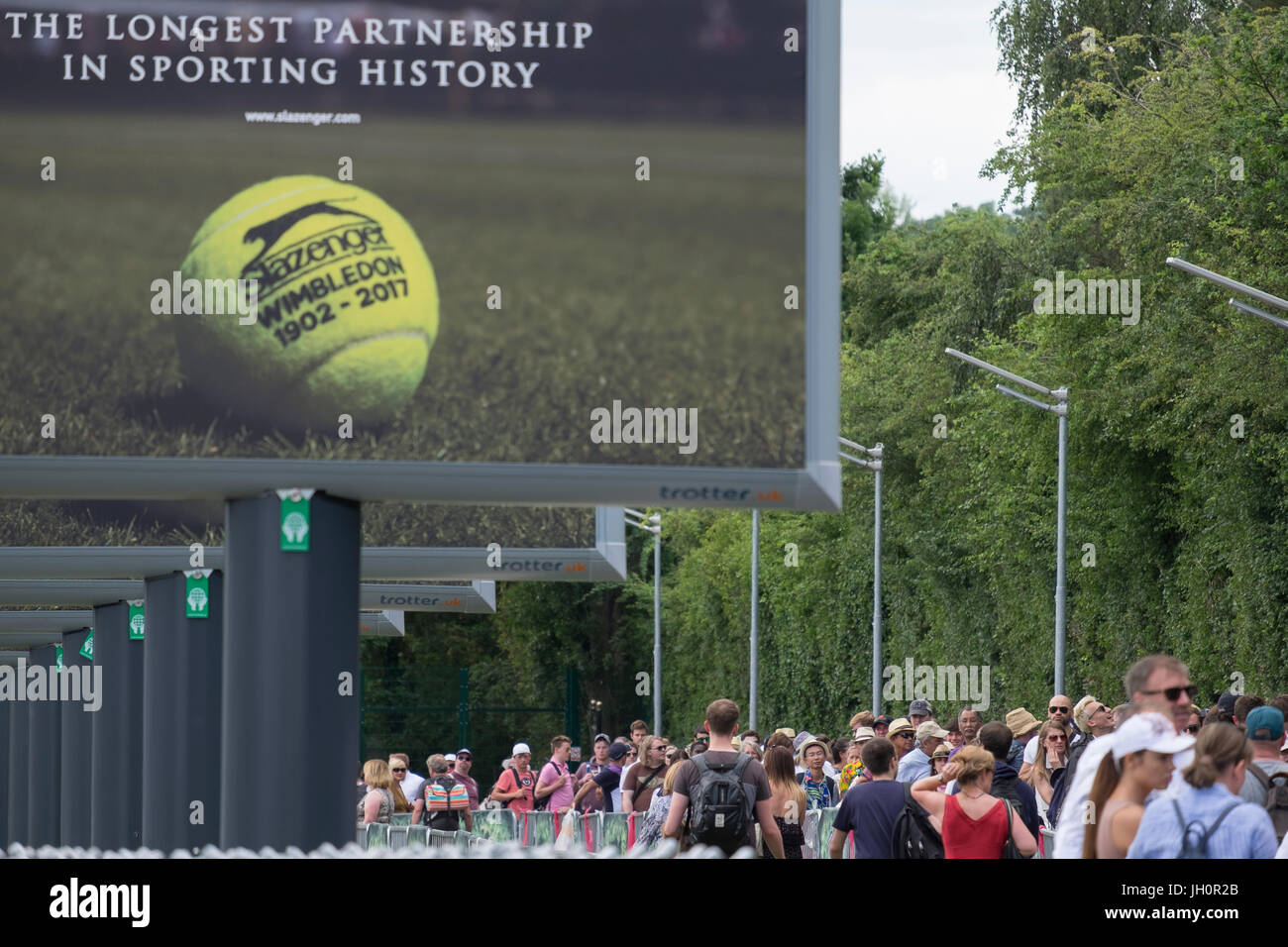 4th July 2017. Streets around the AELTC during the Wimbledon Tennis ...