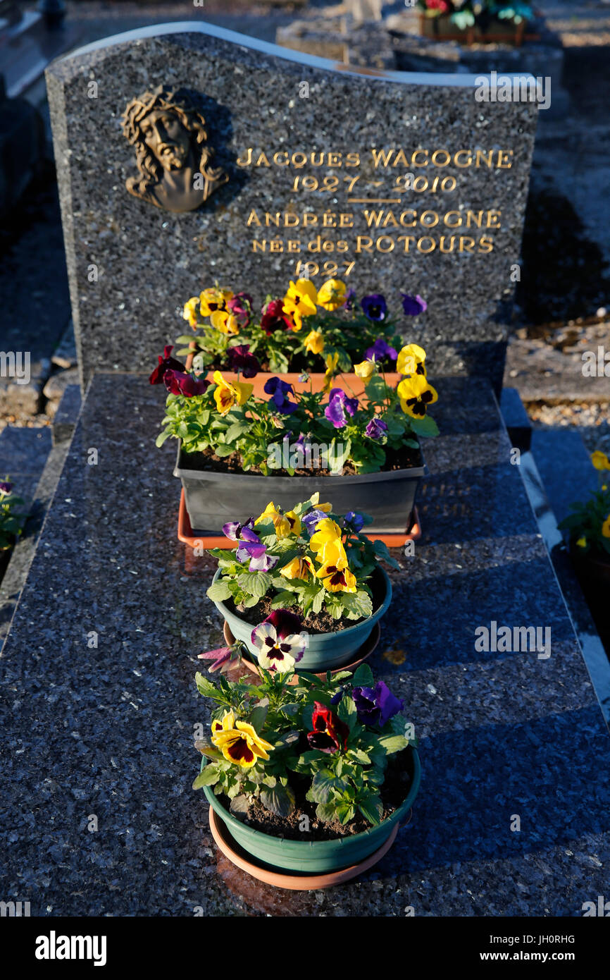 Tombe tomb hi-res stock photography and images - Alamy