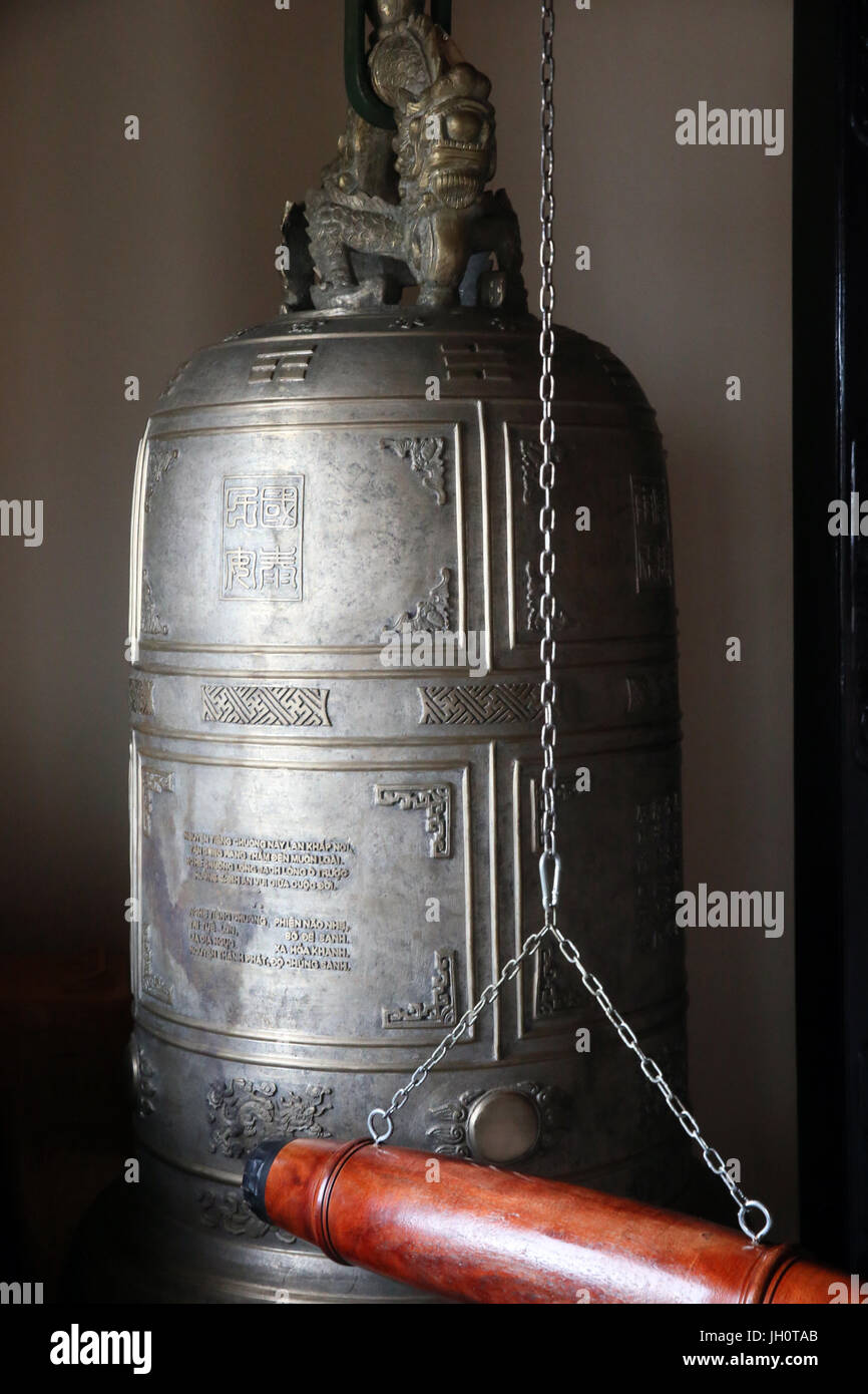 Buddhist bell hi-res stock photography and images - Alamy