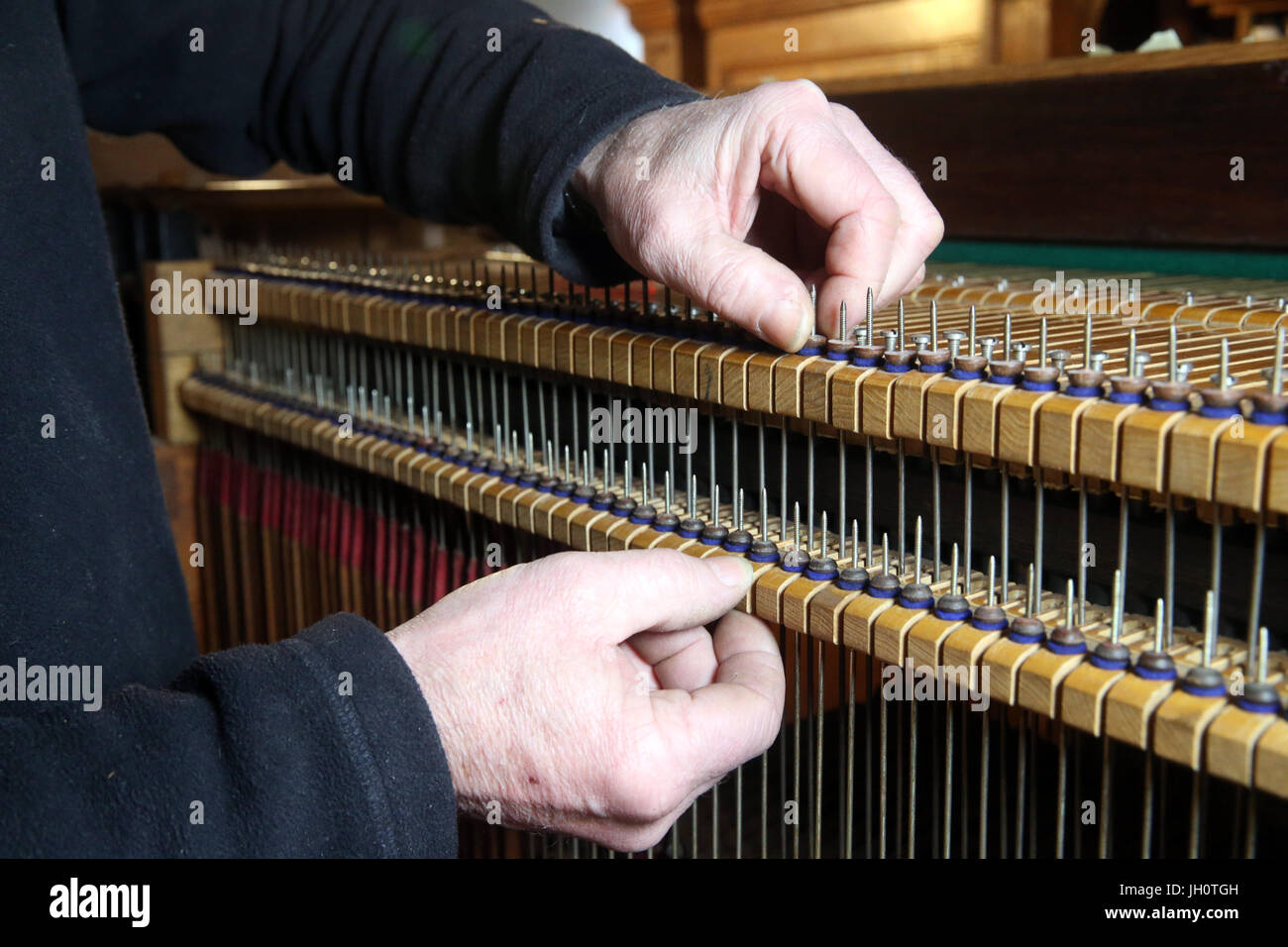 Restoration of Saint Gervais baroque church. Pipe organ repair. Tuning ...