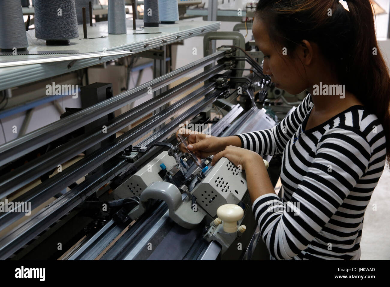 Textile factory hi-res stock photography and images - Alamy