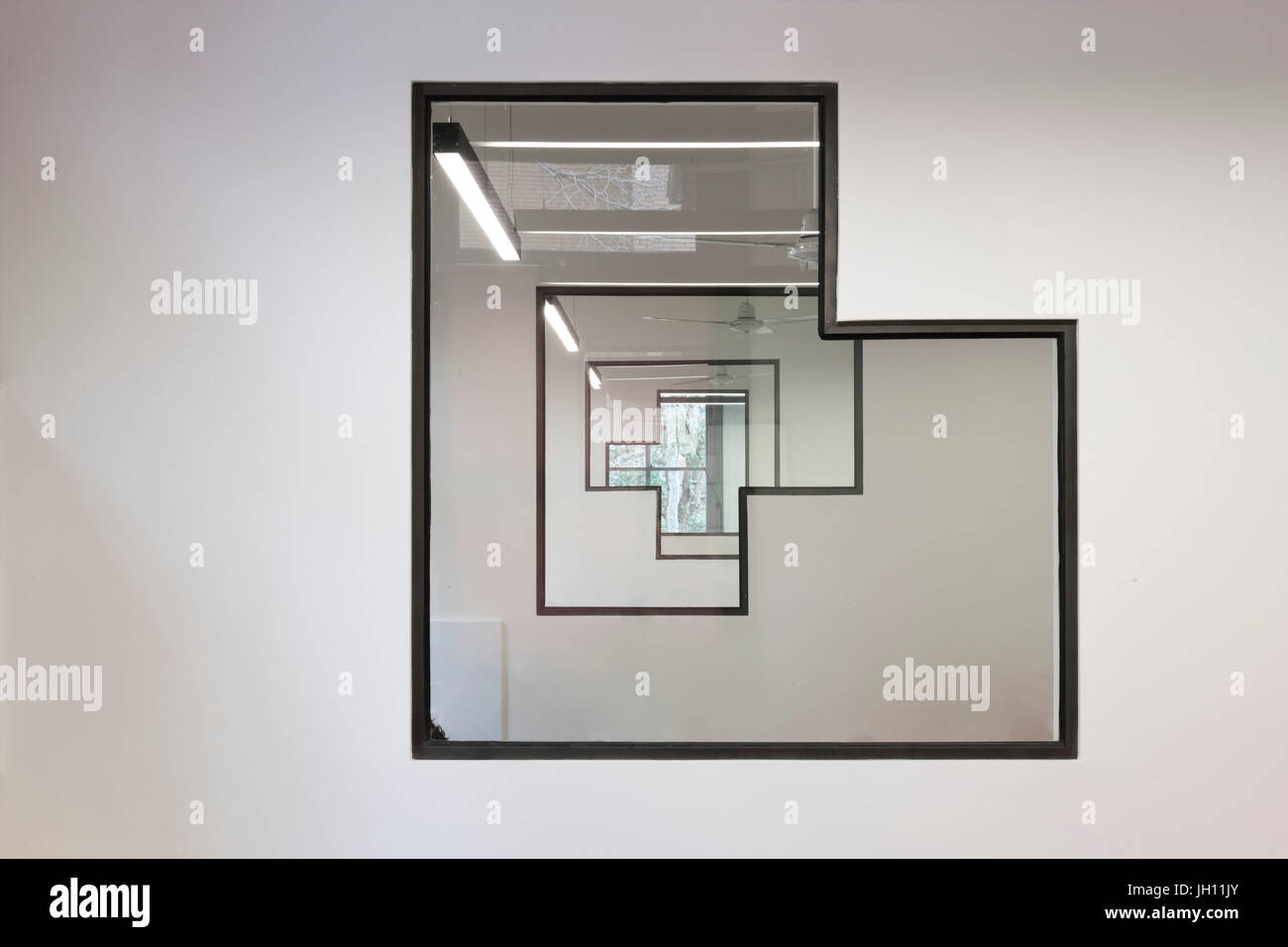 Internal office windows hi-res stock photography and images - Alamy