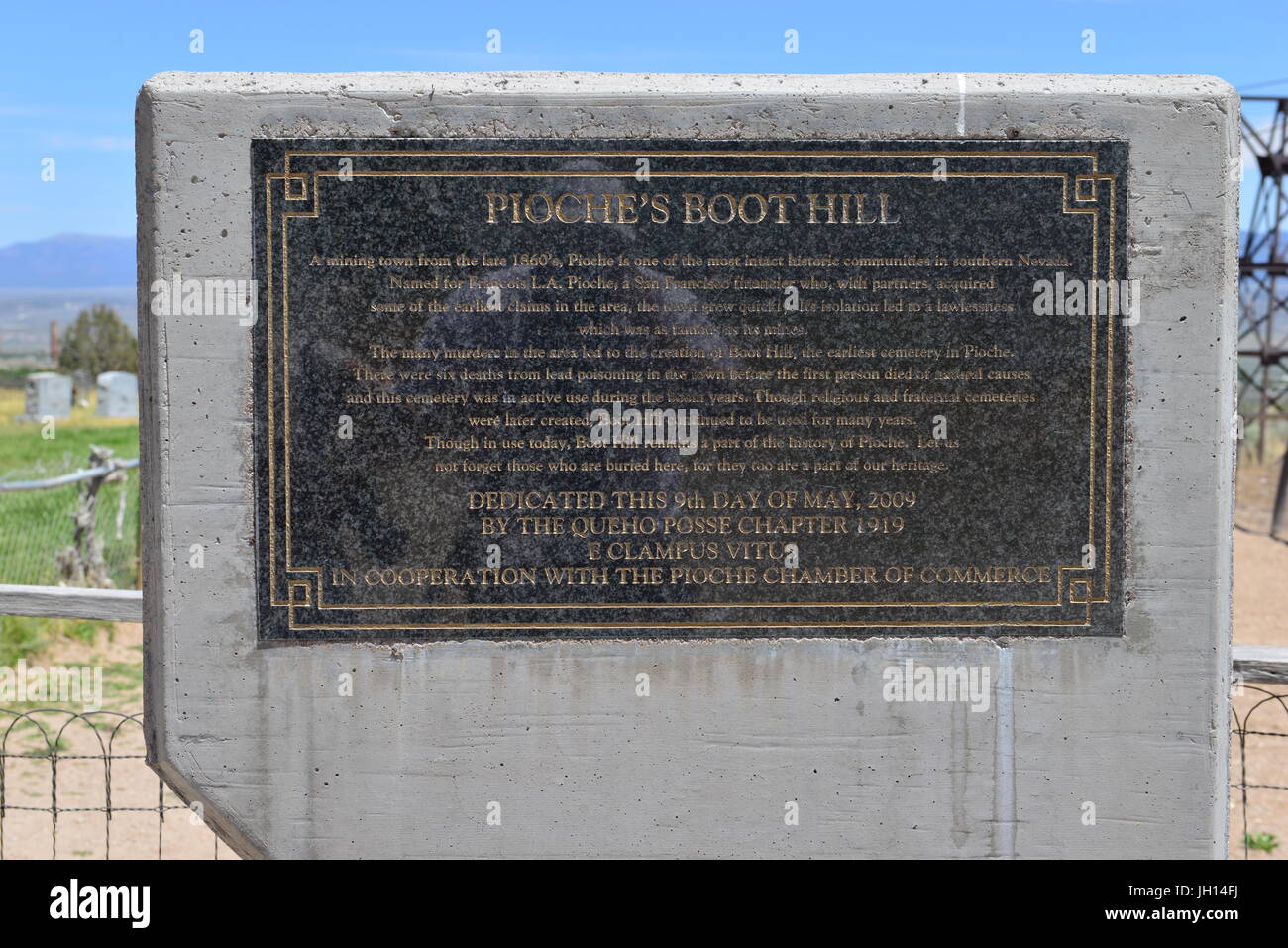 Boot hill sign hi-res stock photography and images - Alamy