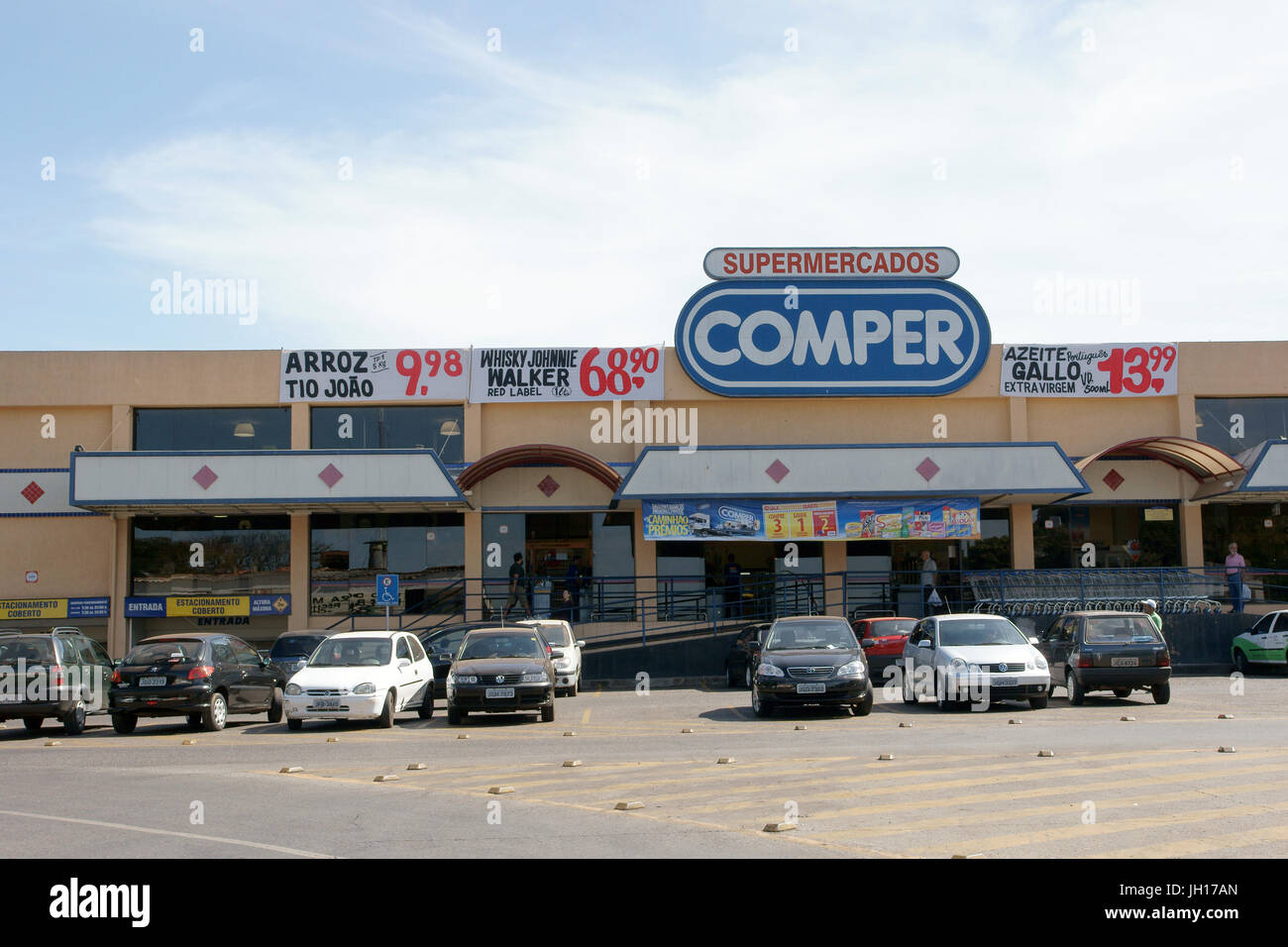 Mercado comper hi-res stock photography and images - Alamy