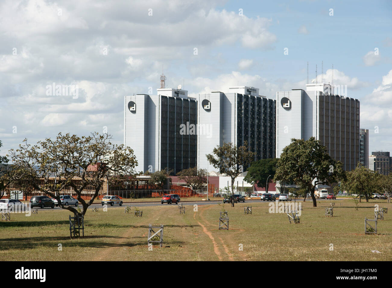 Buildings, square, city, Distrito Federal, Brasília, Brazil Stock Photo ...